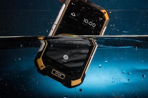 Сотовый телефон для рыбалки и охоты с GPS-навигатором. Лучшие модели и ...