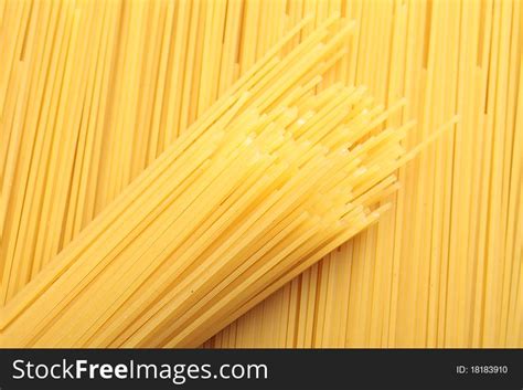 A Bunch Of Spaghetti Uncooked Spaghetti Noodles Free Stock Images