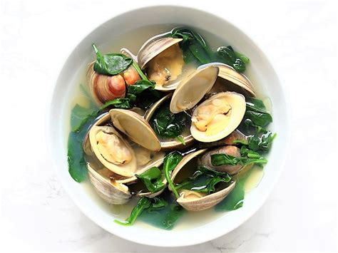 Clam And Spinach Soup Soy Rice Fire