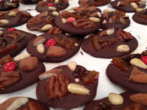 Mendiants Chocolat Noir Simplissimes Les Recettes D Alicia