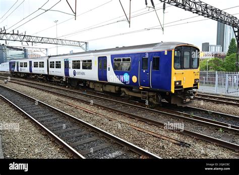 British Rail Class 150 Sprinter Arriving At Manchester Piccadilly Stock
