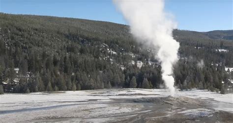 Old Faithful Upper Geyser Basin Live Webcam 【 Usa