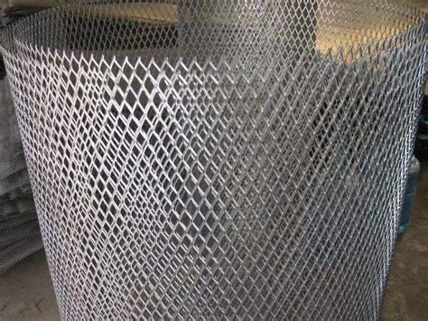 Set Up The Balcony Balustrade With Expanded Metal