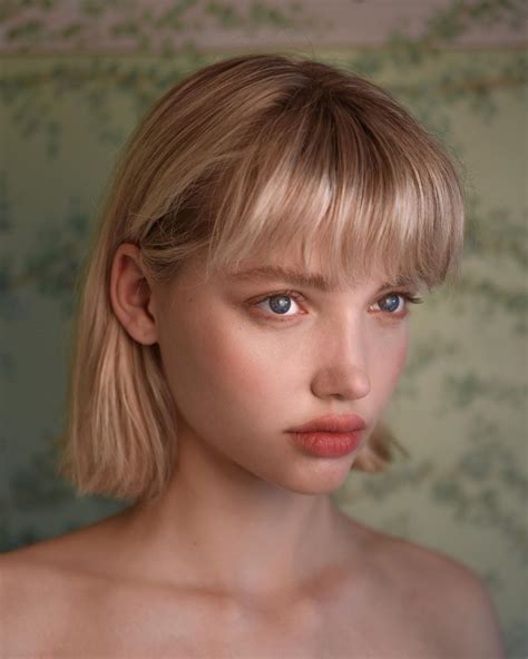 The Most Flattering Short Hairstyles For Thick Hair Artofit