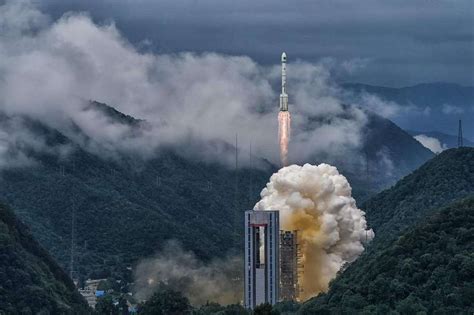 人民日報 【北斗三號衛星核心器部件國產化率100】今天（8月3日）上午10時，國務院新聞辦公室舉行新聞發布會，中