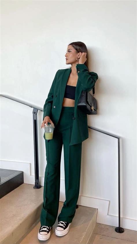 25 Effortlessly Chic Blazer Outfit Ideas For Women Artofit