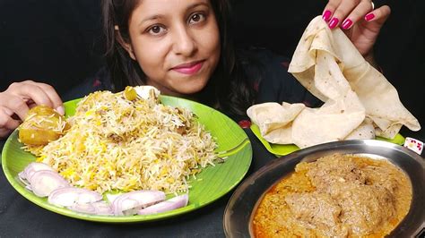 Eating Show Rumali Roti Egg Chicken Biriyani Mutton Tikia