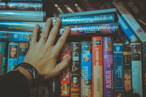 Jelaskan Bagaimana Pemahaman Soal Budaya Tinggi Tidak Bisa Dianggap