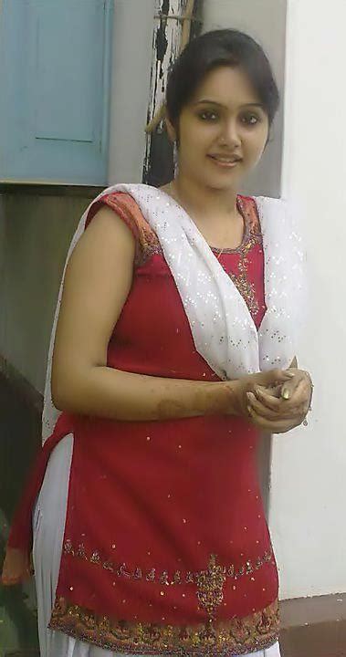 Sheela Ke Jawani Indian Beautiful Stylish Cute College Girls