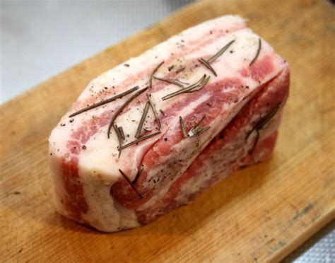 簡単保存食、塩豚（生ベーコン）の作り方。 ｜ もりくみこ（くみんちゅ）公式サイト〜こだわるけどとらわれない〜 ベーコンの作り方 塩豚
