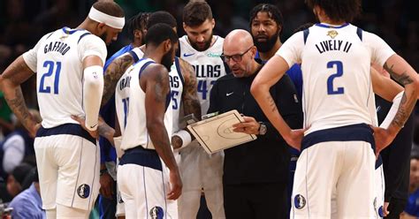 Nba Finals》換替補試手氣治標不治本 陷入「無限單打地獄」的小牛雙星如何調整？ Nba 籃球 運動視界 Sports Vision