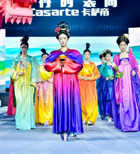 第五届中国（洛阳）牡丹时装周开幕 国际在线