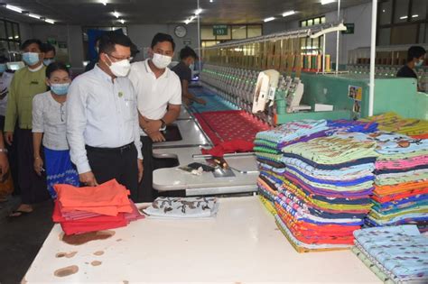 ပုသိမ်မြို့တွင်းစုပေါင်းသန့်ရှင်းရေးဆောင်ရွက်နေမှုနှင့် အသေးစား၊ အငယ