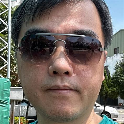 沒關係啊，但你既然公開你的發言，我也就隨便回應一下，自由社會這樣做也沒關係啊，不想被別人嘴就別公開你的言論。