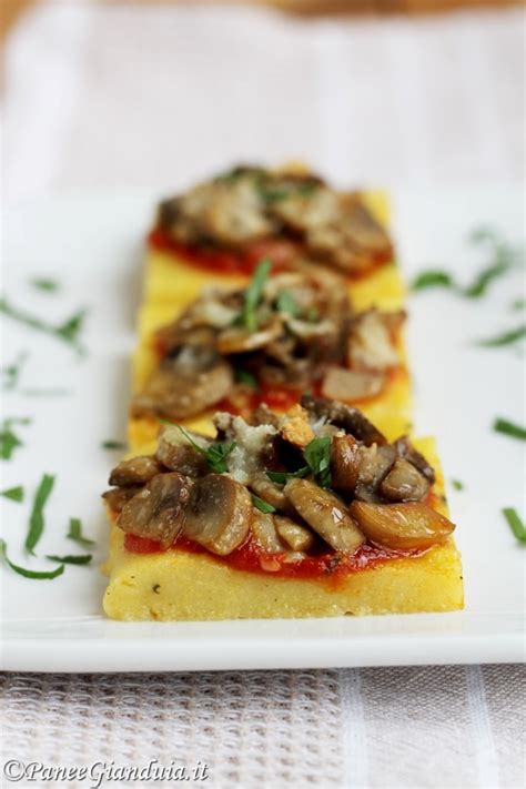 Crostini Di Polenta Ai Funghi E Grana Pane E Gianduia