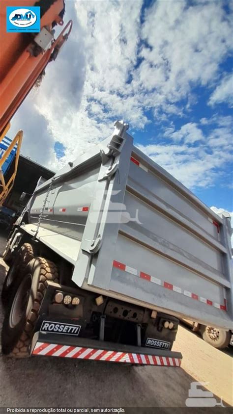 Caminhão Mercedes Benz Axor 4144 K 6x4 2p diesel 2014 Belo