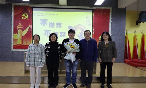 且携知识与实践，氲氤青春度芳华 ——建工学院2022年“道路与人生”第二期系列讲座开讲 建筑工程与规划学院
