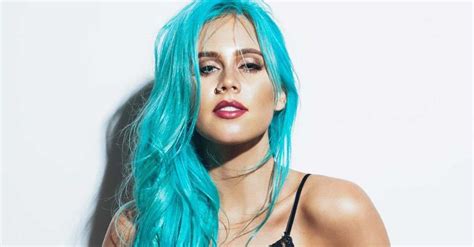 Dj Tigerlily Gaya Unik Mirip Cosplay Duniamalam