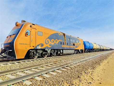 Тавантолгой Зүүнбаян төмөр замаар түлш тээвэрлэж эхэллээ Eguur Mn