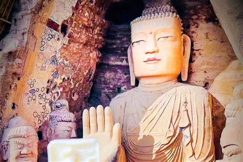 「西北胜迹」武威的凉州飞天和十三朝古都洛阳的中原飞天，是什么关系？石窟天梯山凉州