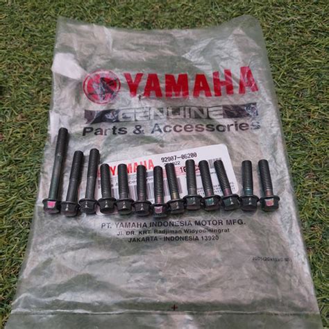 Jual Baut Blok CVT Mio Sporty Baud Bak CVT Mio Old 13 Bagian Kab