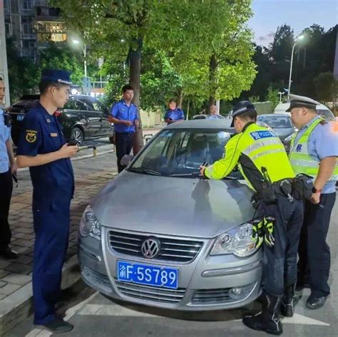 巫溪消防联合多部门持续开展消防车通道夜查行动小区管理生命