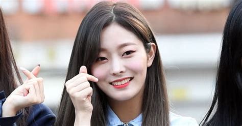 사진 프리스틴 은우 팬을 향한 심쿵 하트