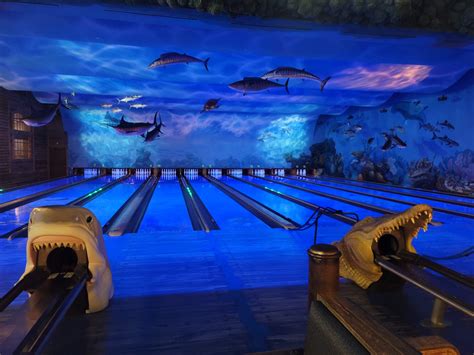 This Ocean Inspired Bowling Alley In Texas Is Unlike Anything Youve