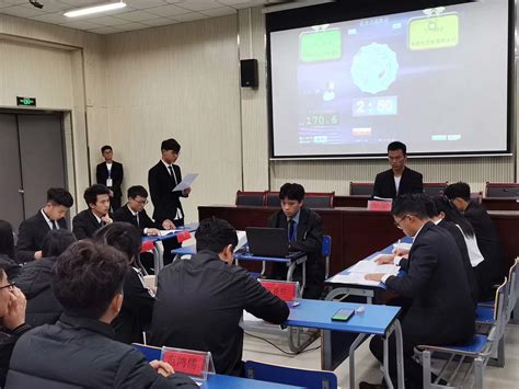 数大学院举行新生杯辩论赛 安徽理工大学数学与大数据学院