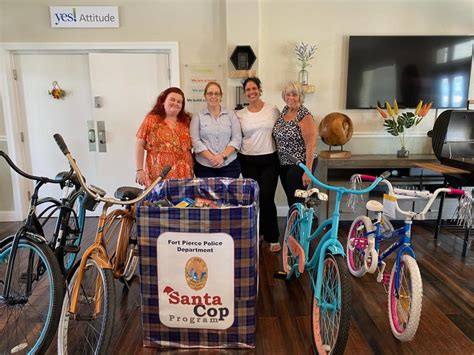 Yes Communities Residents Come Together To Brighten The Holidays