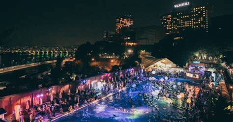 워커힐 비키니 풀파티 개최