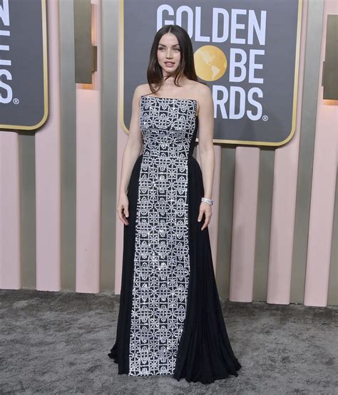 De Ana De Armas A Margot Robbie Lo Mejor De La Alfombra Roja De Los