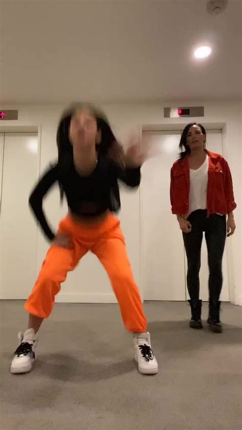 Tiktok · Charli Damelio Charli D Amelio Heidi Damelio Dance