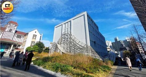 東京「文青景點」一次看！朝聖村上春樹圖書館、傳奇爵士咖啡吧 觸食旅