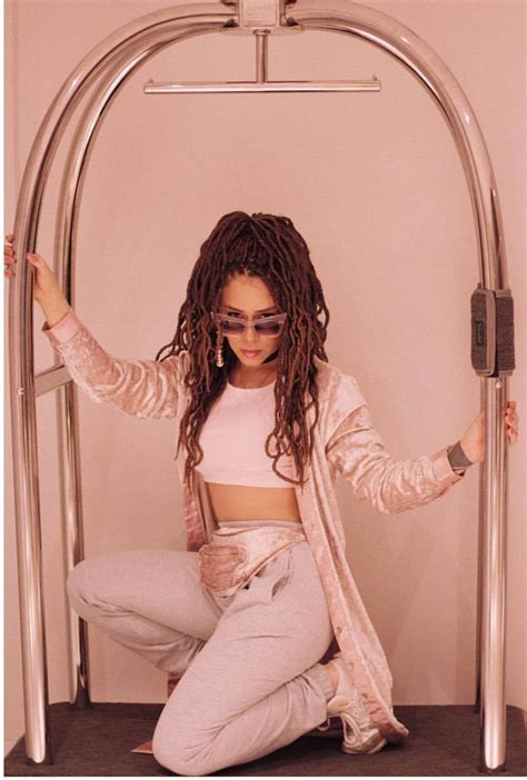 Contrate A Flora Matos Para O Seu Evento Contrate Atração