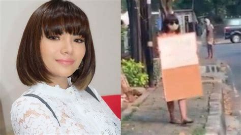 Baru Sadar Aksinya Berbikini Di Pinggir Jalan Bikin Orangtua Malu