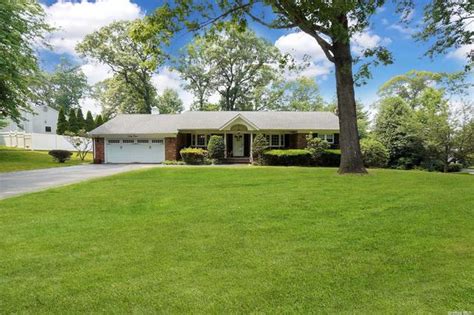 49 Villanova Ln Dix Hills Ny 11746 Movoto