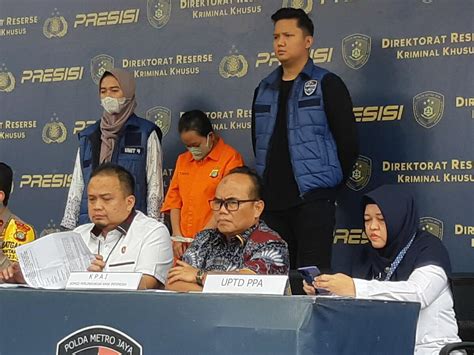 Miris! Kasus Ibu Cabuli Anak Kandungnya Ternyata Karena Faktor Ekonomi! | KASKUS