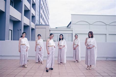 เช่าชุดไทยเพื่อนเจ้าสาว เพื่อนเจ้าบ่าว By ช่อนาง โปรโมชั่นดีๆ เช่าชุดไทยเพื่อนเจ้าสาว เพื่อน