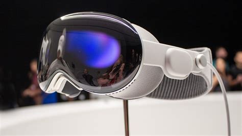 Apple Tells Us Everything Inside Apple Vision Pro Full Tech Specs Reveal True Power Of The