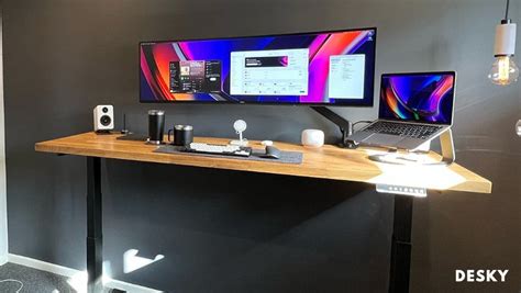 Curved Computer Monitors Exploring The Pros And Cons Desky Usa