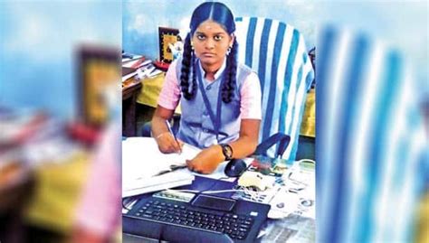 ஒரு நாள் தலைமையாசிரியர் அதிரடி காட்டி அசத்திய அரசு பள்ளி மாணவி