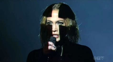 Jennifer Lopez sensuelle en body sa prestation époustouflante à 51