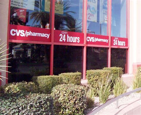 How Simple Branded Window Graphic Strips Provide Instant Name