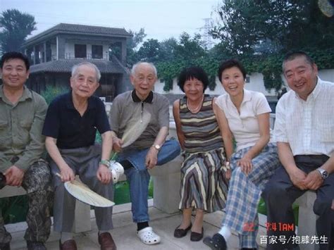 范曾黃永玉在壓制弟弟黃永厚方面暴露其人性的惡劣達於極點 每日頭條