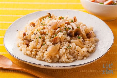 ごろっと新たまねぎのだし炊きライスのレシピ・作り方｜米や水を使った料理｜味の素パークの【レシピ大百科】
