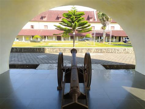 Benteng Fort Rotterdam Saksi Sejarah Perlawanan Kerajaan Gowa Tallo