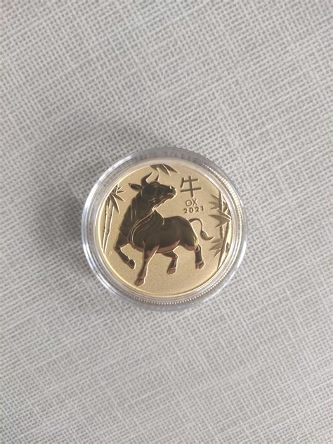 1 Oz тройунция 24 карата Златна Монета Австралийски Лунар Вол 2021 гр