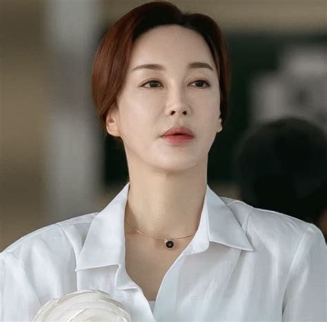 김혜은 걸크러시에서 철부지로의 대변신 다리미 패밀리의 웃음과 감동 속으로