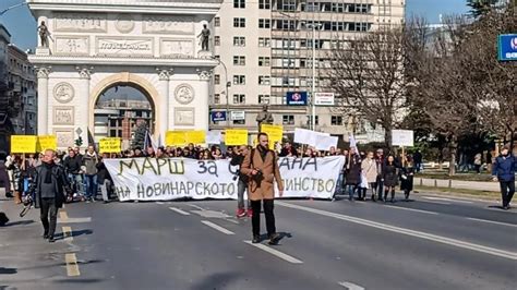 Нападите врз новинарите мора да сопрат Протестен марш на новинарите Реален Медиум за Реални